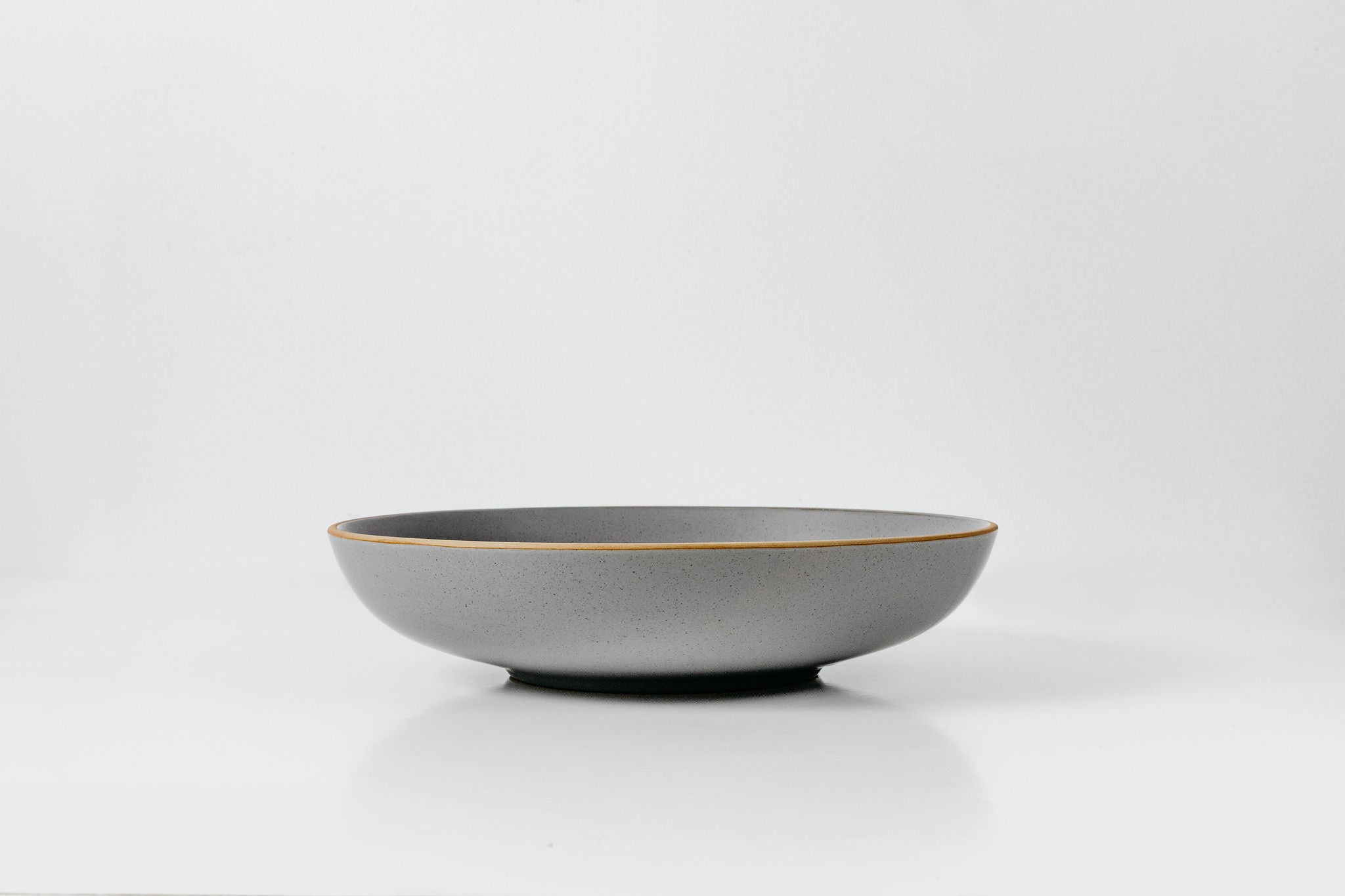 10.25” Shallow Serving Bowl – Lineage Ceramics