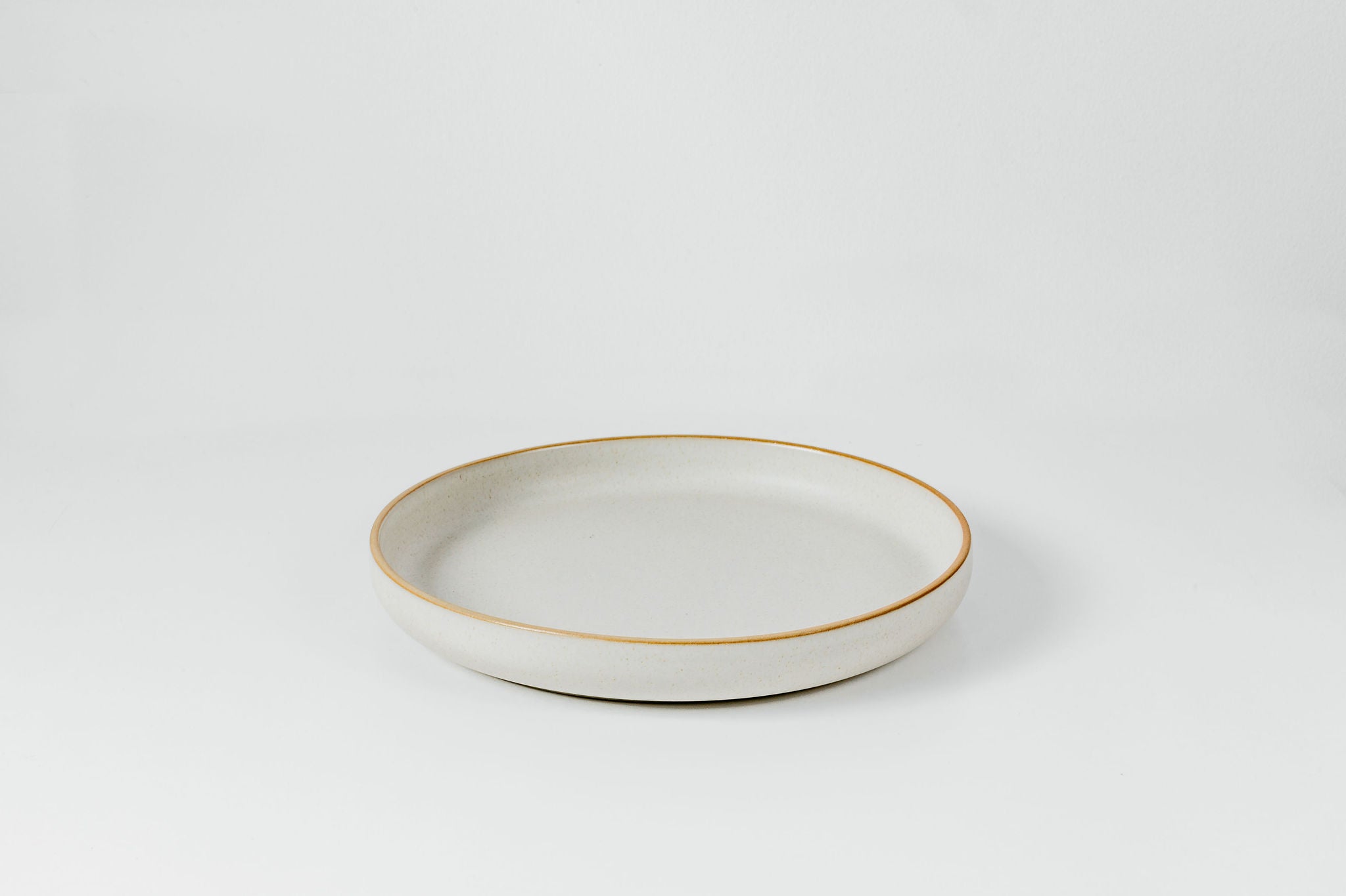 The Dinner Deep Plate – Lineage Ceramics