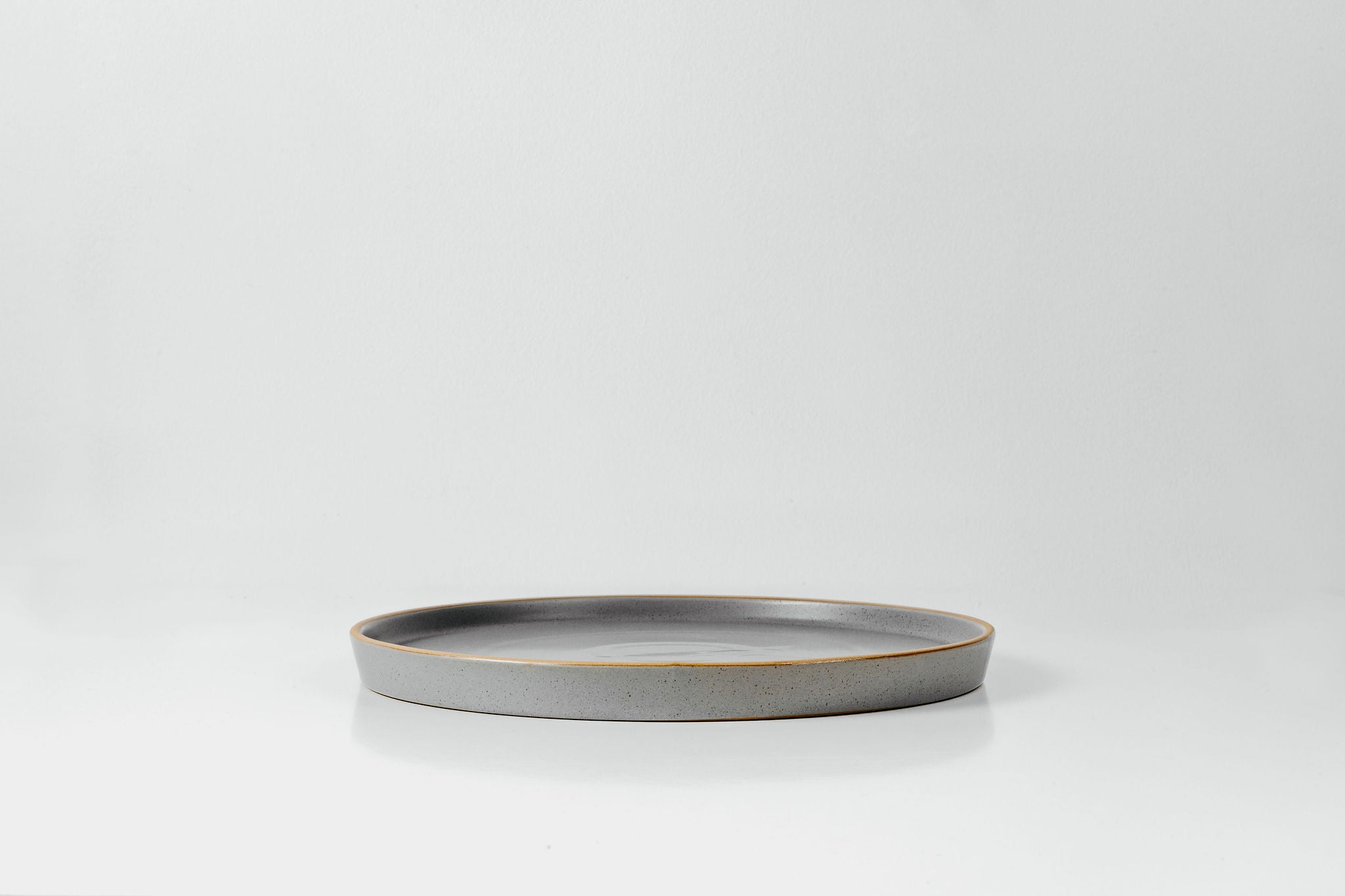 10” Entrée Plate – Lineage Ceramics