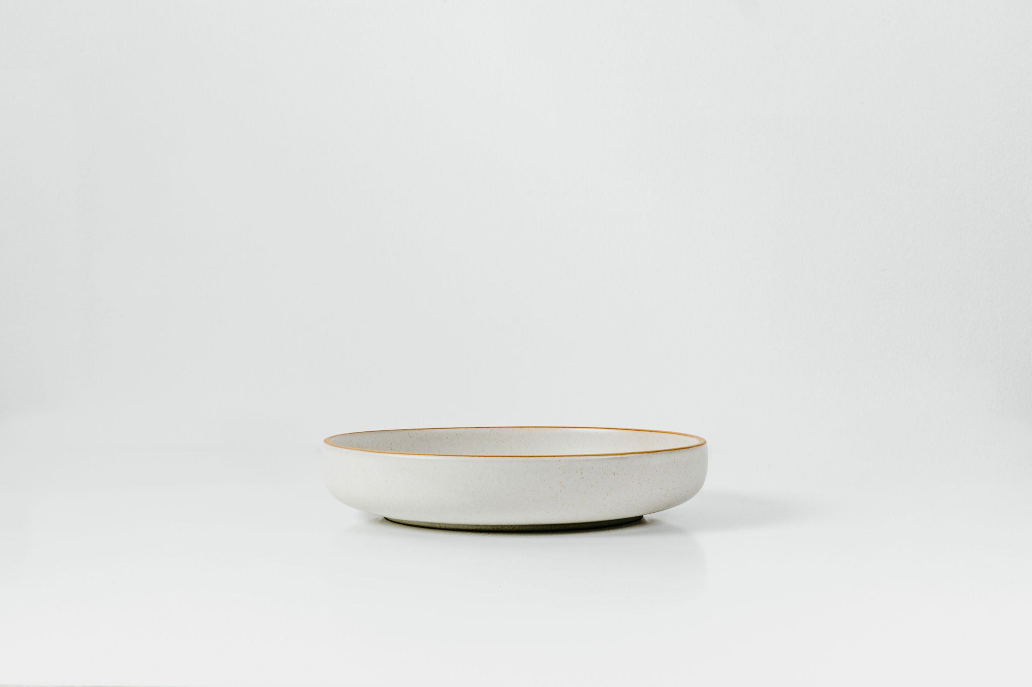 The Lunch Deep Plate – Lineage Ceramics